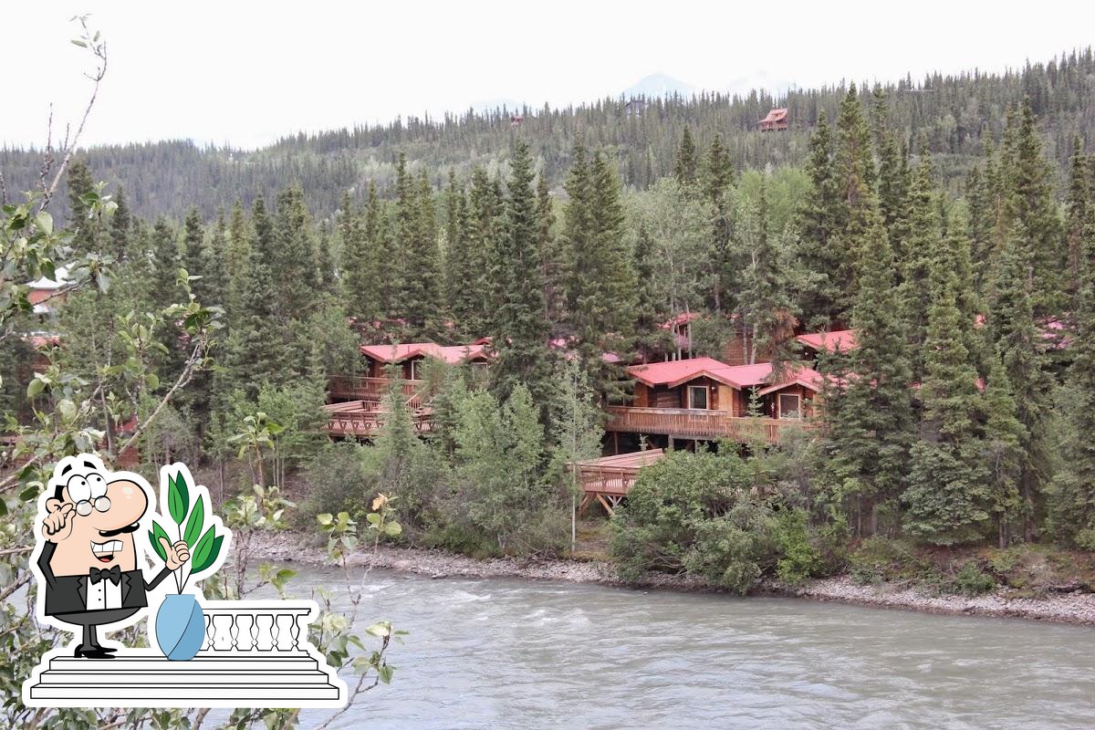 Alpenglow Restaurant, 238 Parks Hwy in McKinley Park - Restaurant reviews