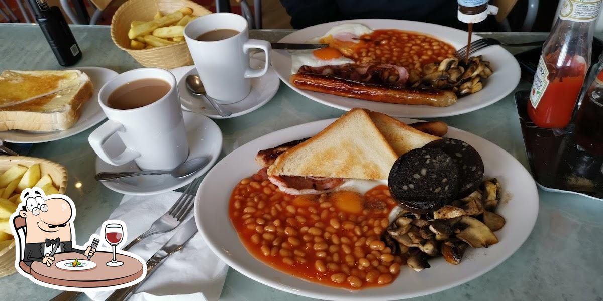 Four Seasons Café in Stevenage - Restaurant reviews