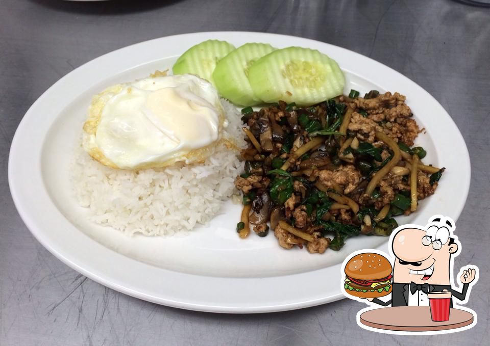 Plia's Kitchen in Green Bay - Restaurant menu and reviews