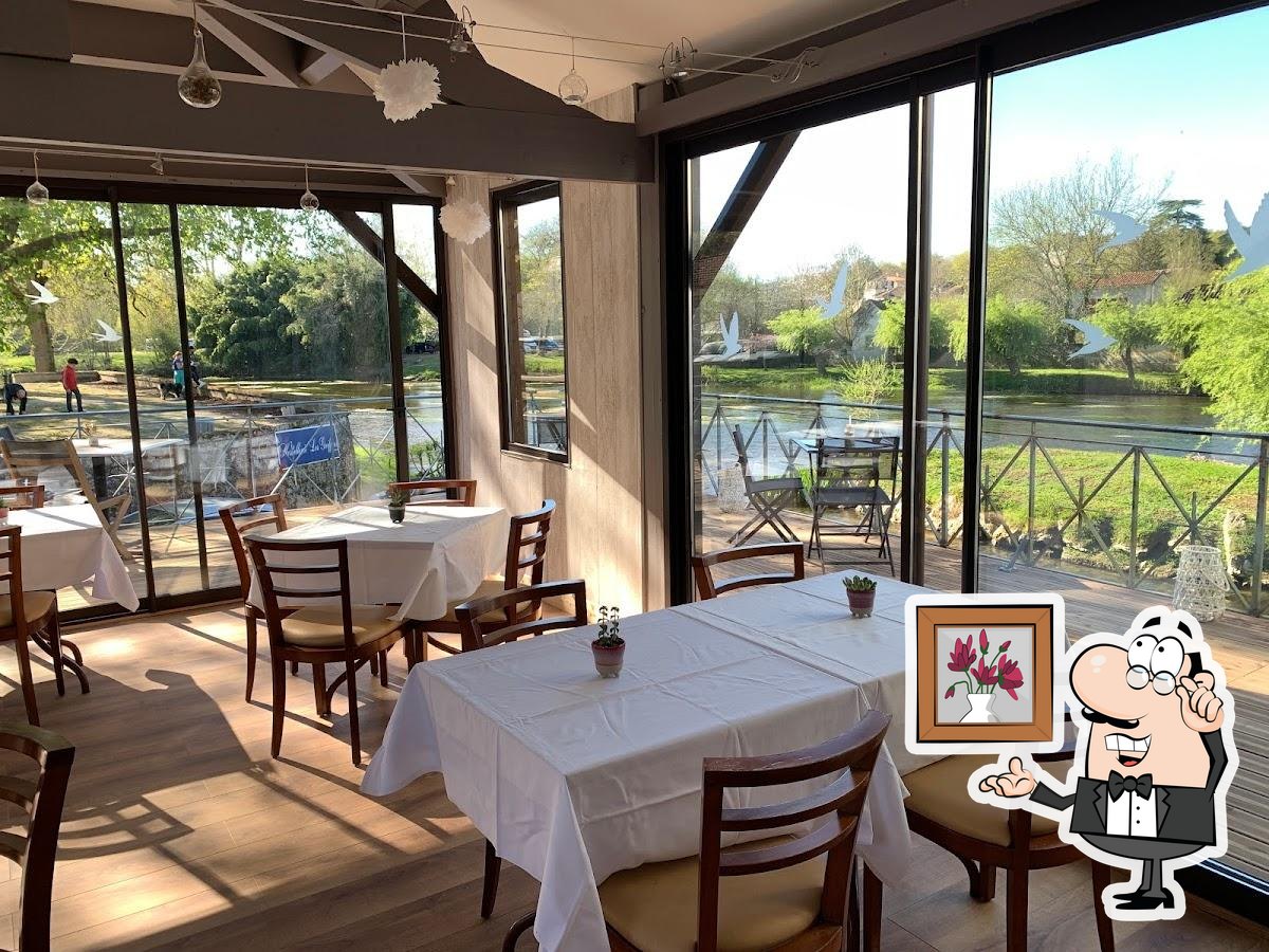 Hostellerie les Griffons restaurant, Bourdeilles, Au Pont - Restaurant ...