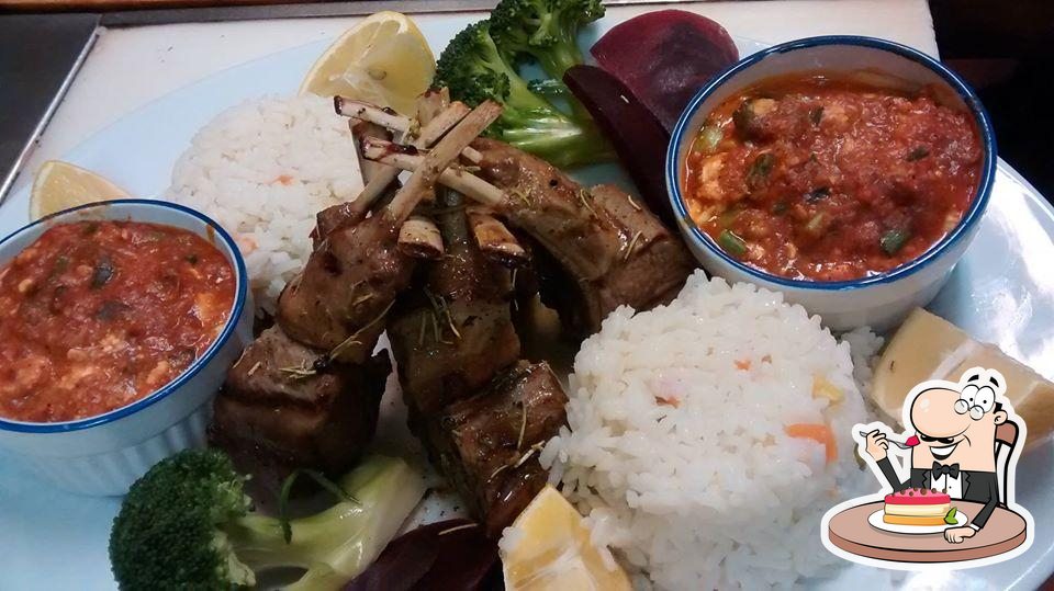Oreganos Grill in Montréal - Restaurant menu and reviews