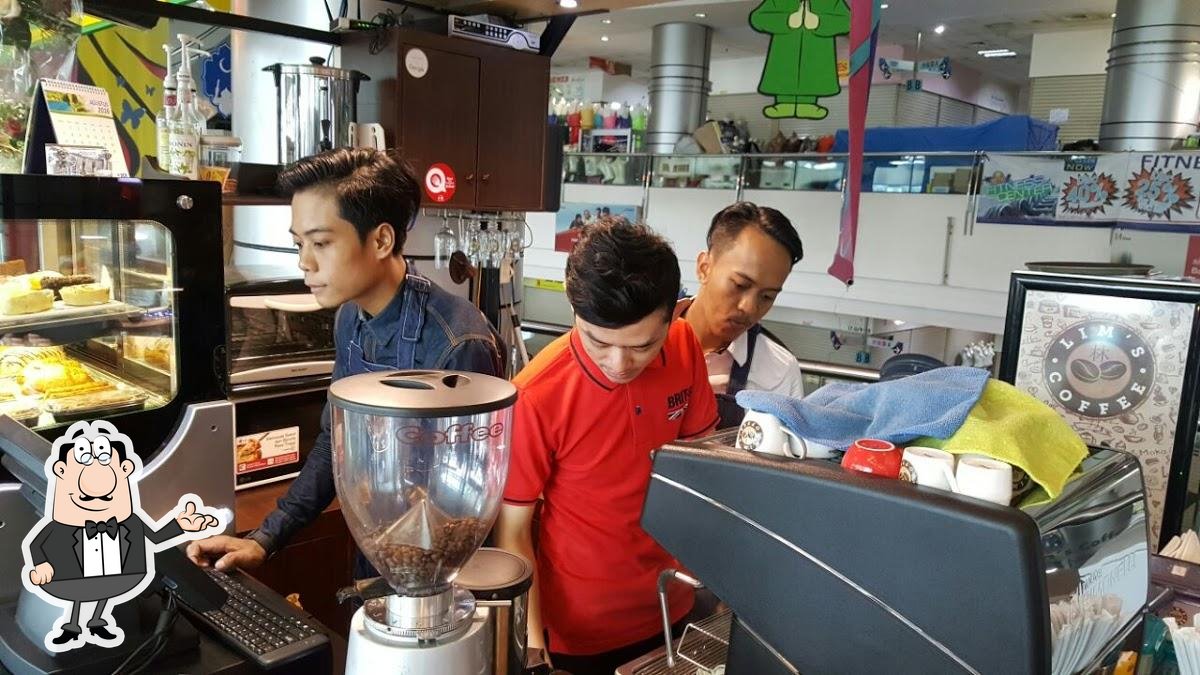 Lim's Coffee, West Jakarta - Restaurant reviews
