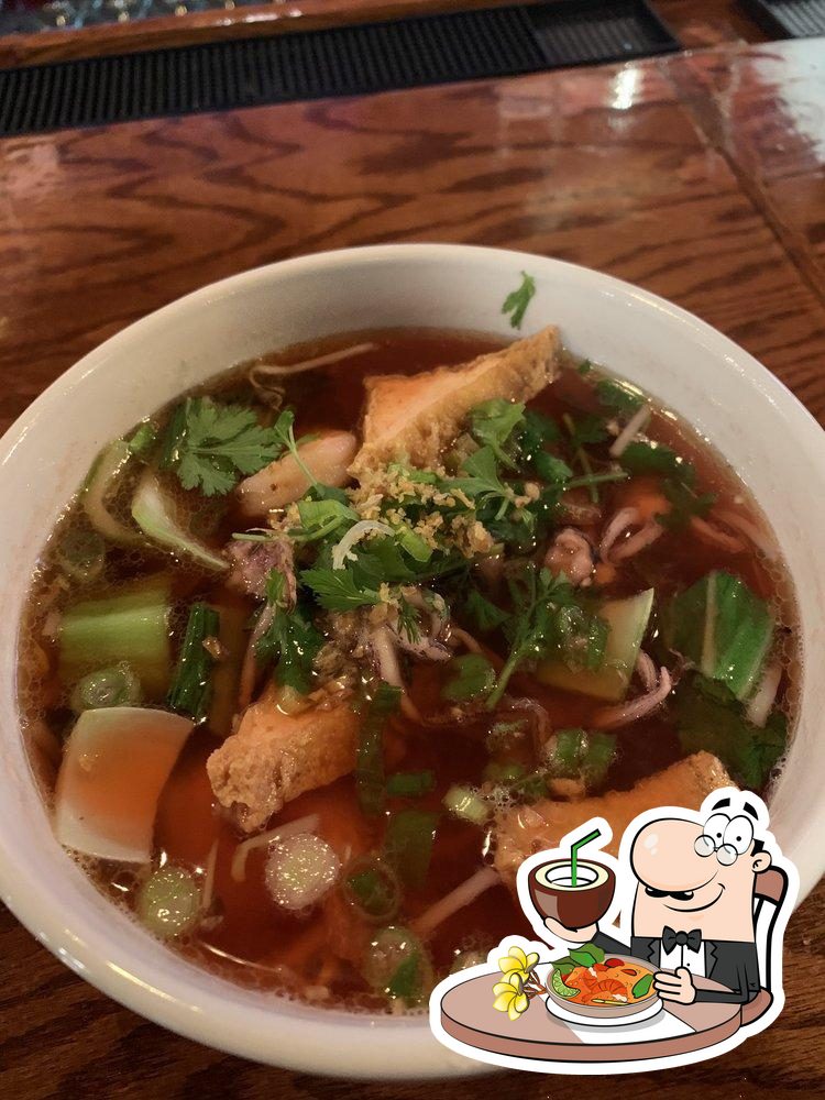 Erawan Thai Kitchen in Aurora - Restaurant menu and reviews