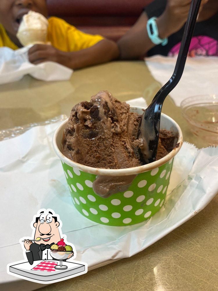 Cleveland’s Old Fashion Ice Cream in Miramar - Restaurant menu and reviews
