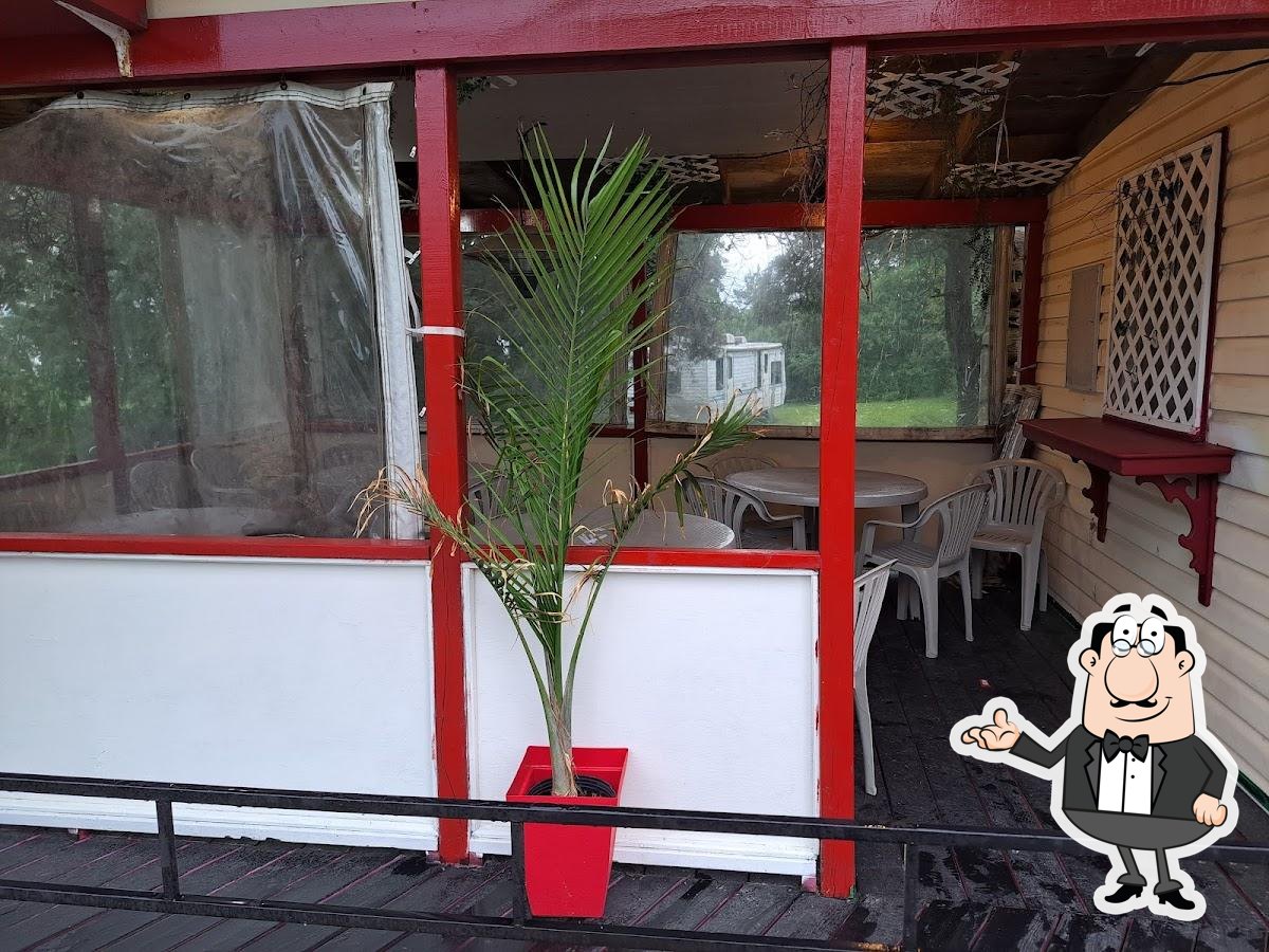 Chez Mag La Fine Cantine - comté Kamouraska (La Pocatière), La ...