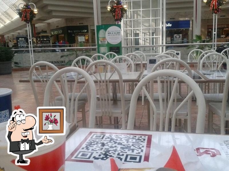 Oak View Mall Food Court, Omaha - Restaurant menu, prices and reviews