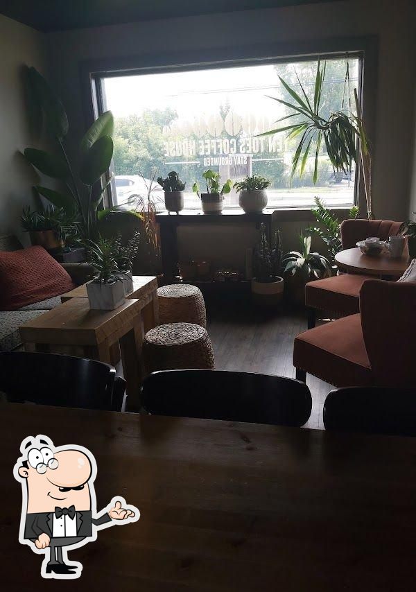 Ten Toes Coffee House, Ottawa - Restaurant menu, prices and reviews