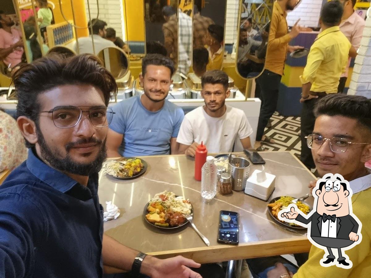PAKIZA RESTAURANT, Bhuj - Restaurant reviews