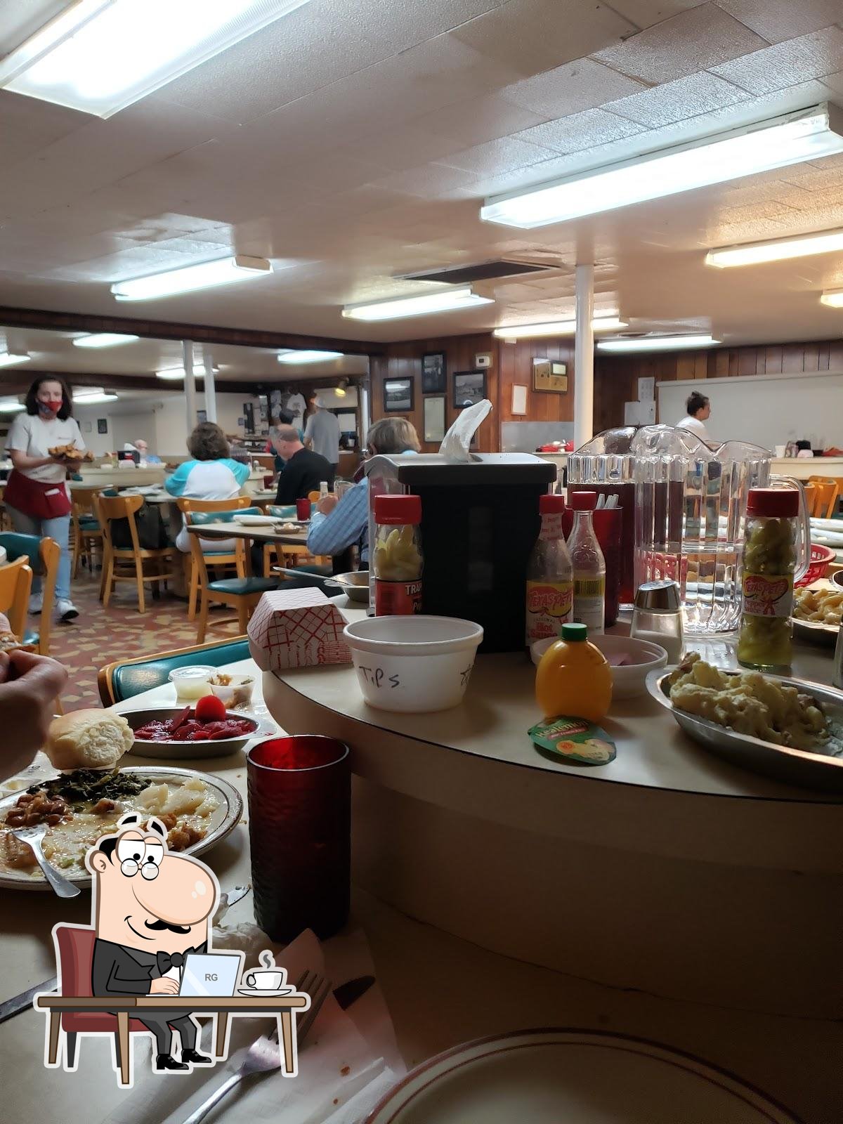 Bea's Restaurant, 4500 Dodds Ave in Chattanooga - Restaurant menu and ...