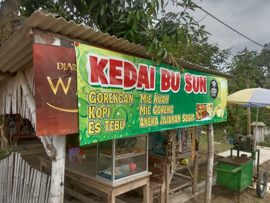 Café Warung Es Tebu Bu Sun, Karang Semanding - Opiniones del restaurante