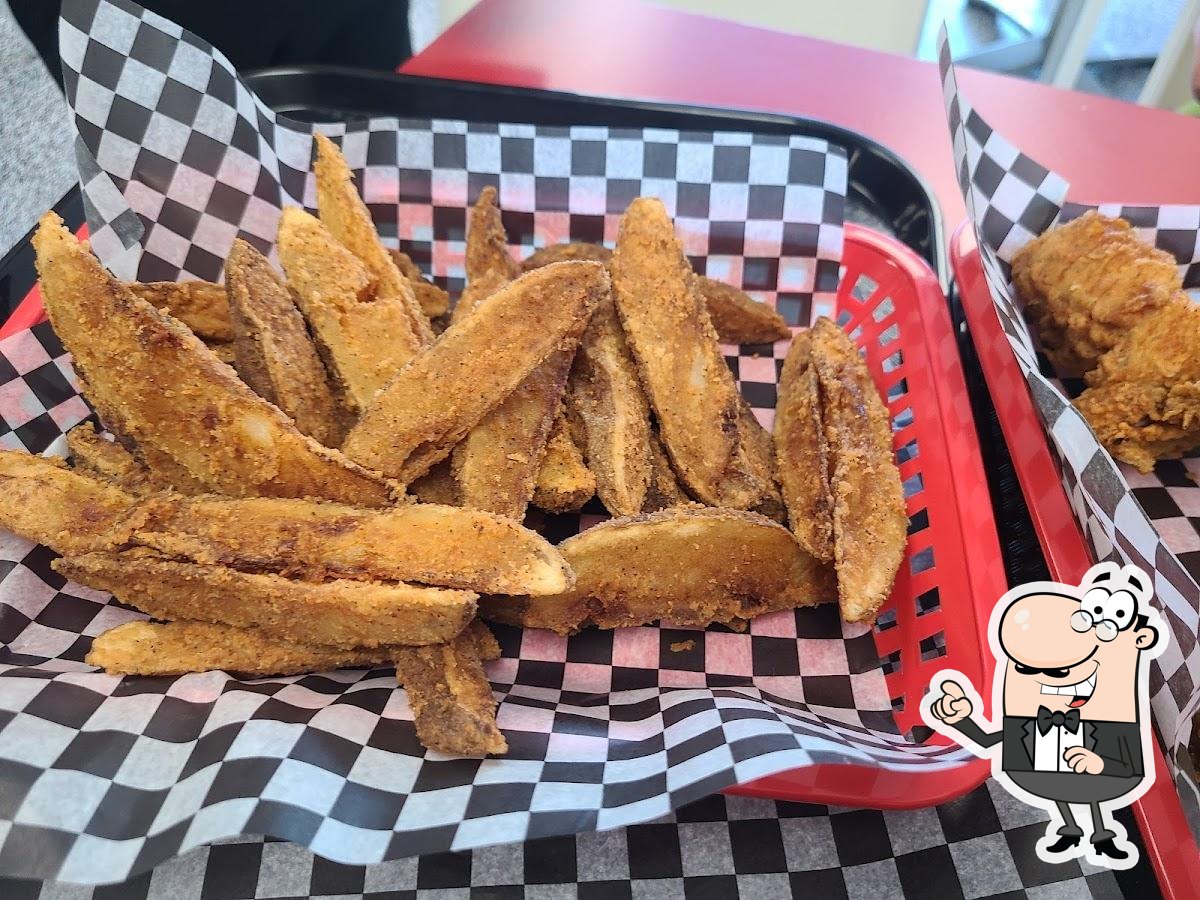 Ralphs Fried Chicken, Edmonton - Restaurant menu, prices and reviews
