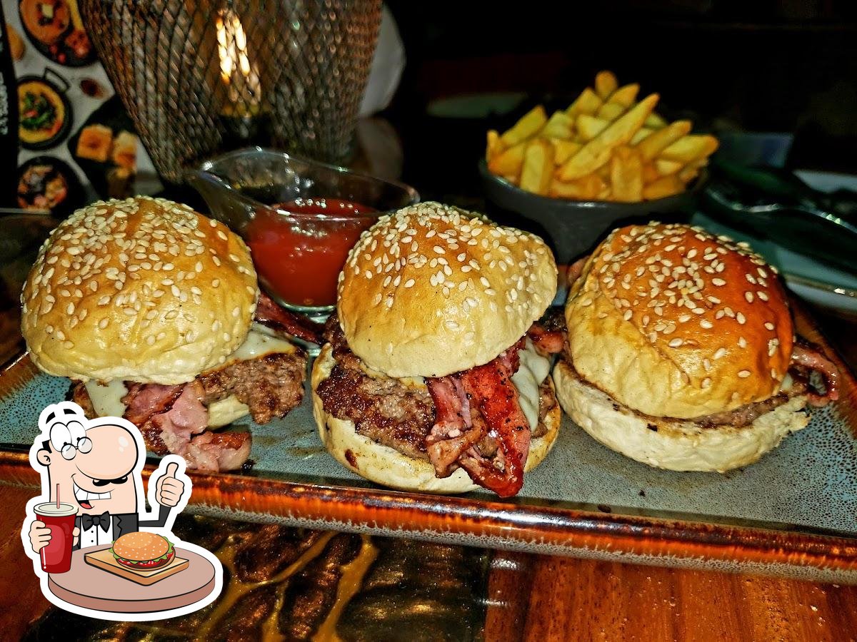 Piso 84 Tapas Rooftop Bar, Santo Domingo - Carta del restaurante y opiniones