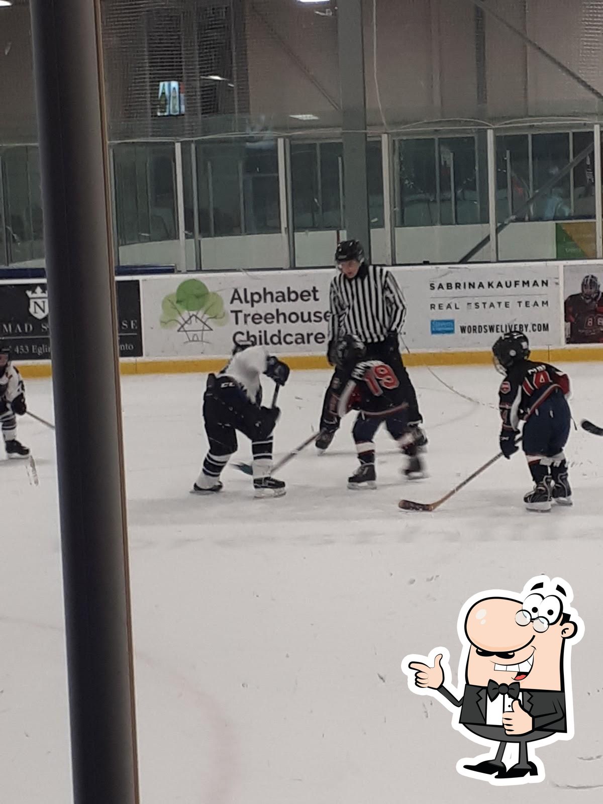 Larry Grossman Forest Hill Memorial Arena in Toronto - Restaurant reviews