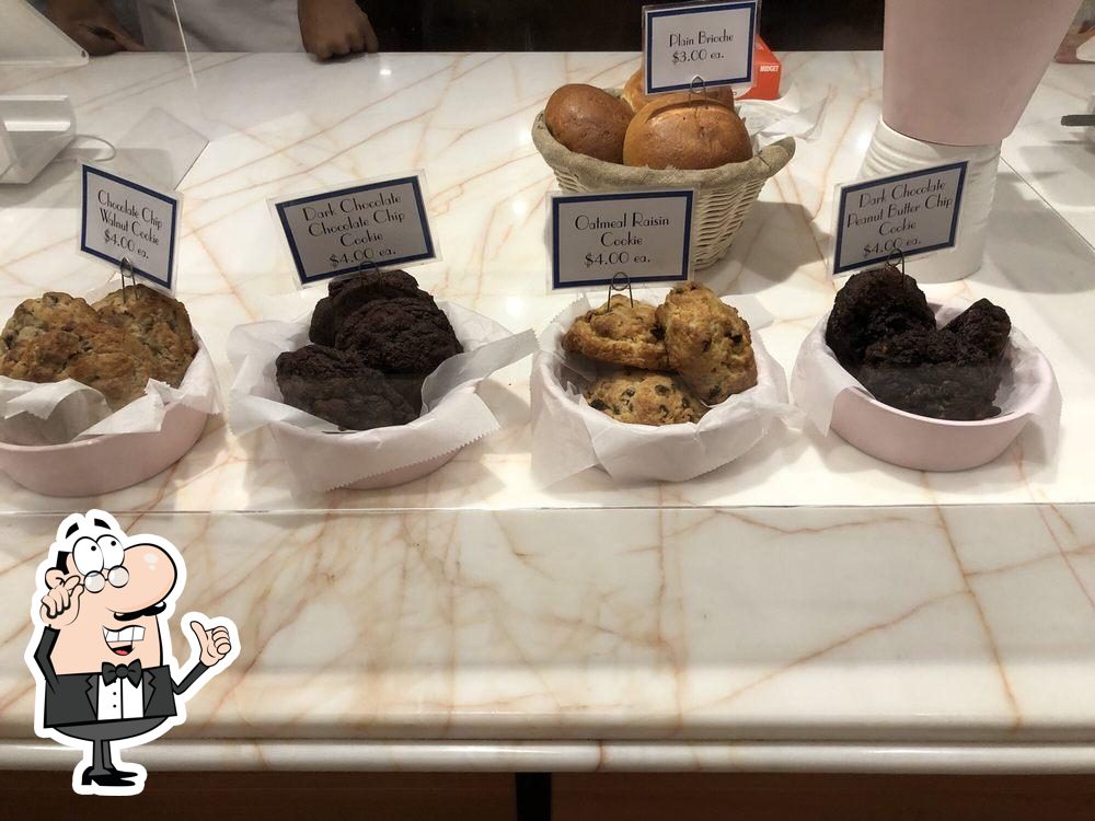 Levain Bakery, New York City - Restaurant menu, prices and reviews
