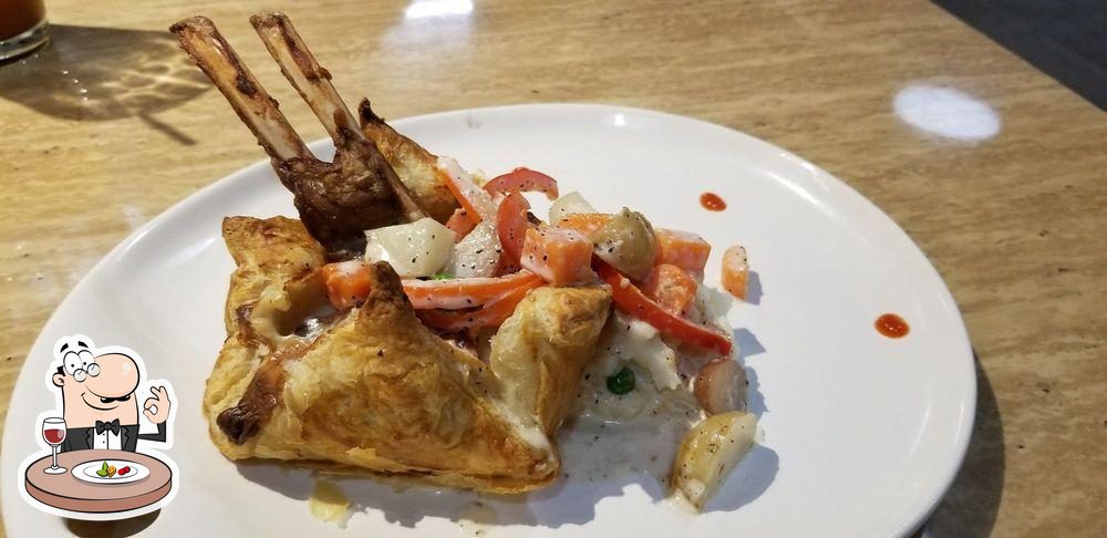 Tiny Pyramid in Honolulu - Restaurant reviews