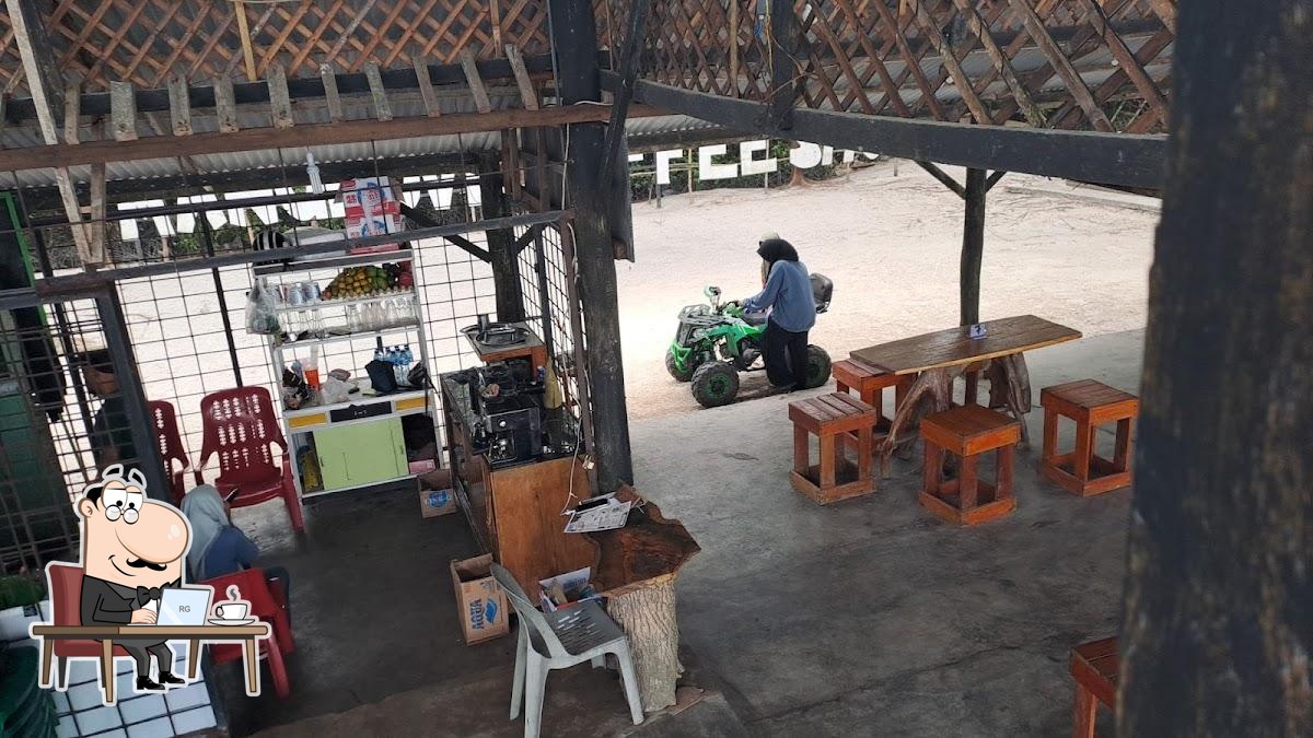 Mangrove Coffee shop, Pekan Sialang Buah - Restaurant reviews