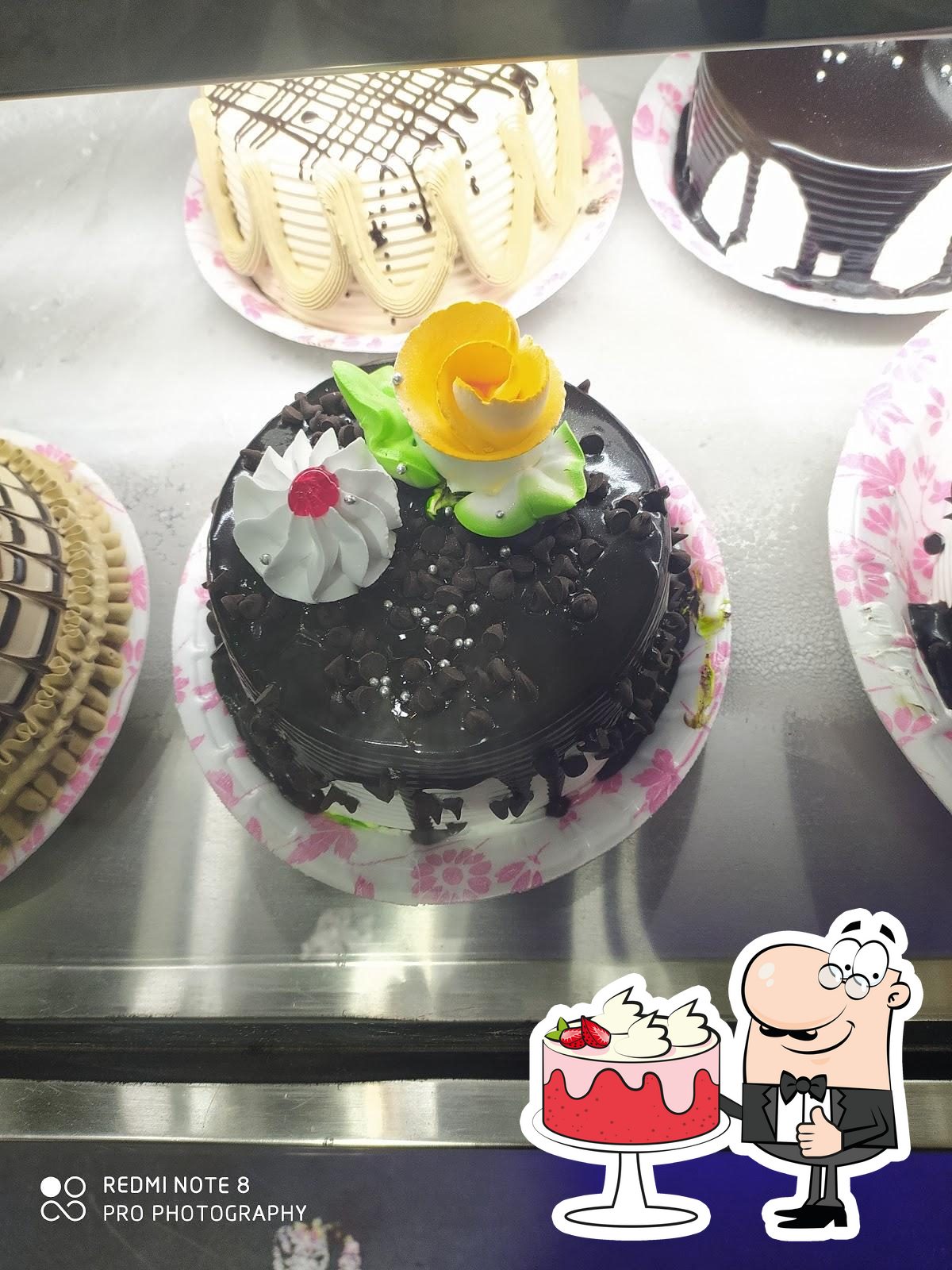 Ganesh Bakery, Ratlam, 82CM+9H4 - Restaurant reviews