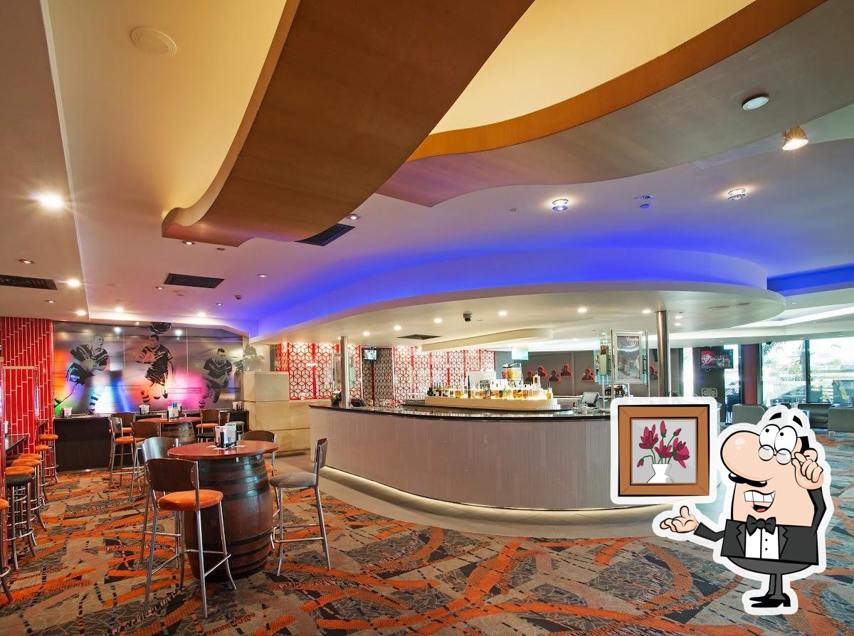 Redcliffe Leagues Club in Redcliffe - Restaurant menu and reviews