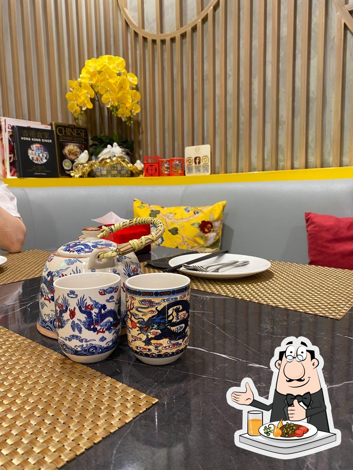 The Moon cafe & restaurant, Bangkok - Restaurant menu, prices and reviews