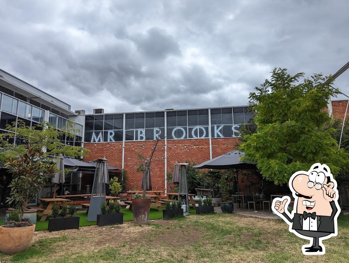 Mr Brooks Stonegrill & Bar in Braybrook - Restaurant menu and reviews