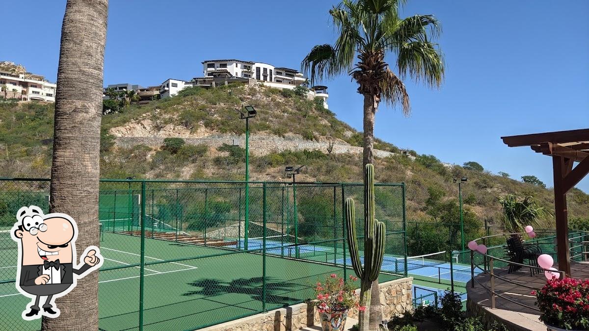 Courtside Cafe, Cabo San Lucas - Restaurant menu, prices and reviews