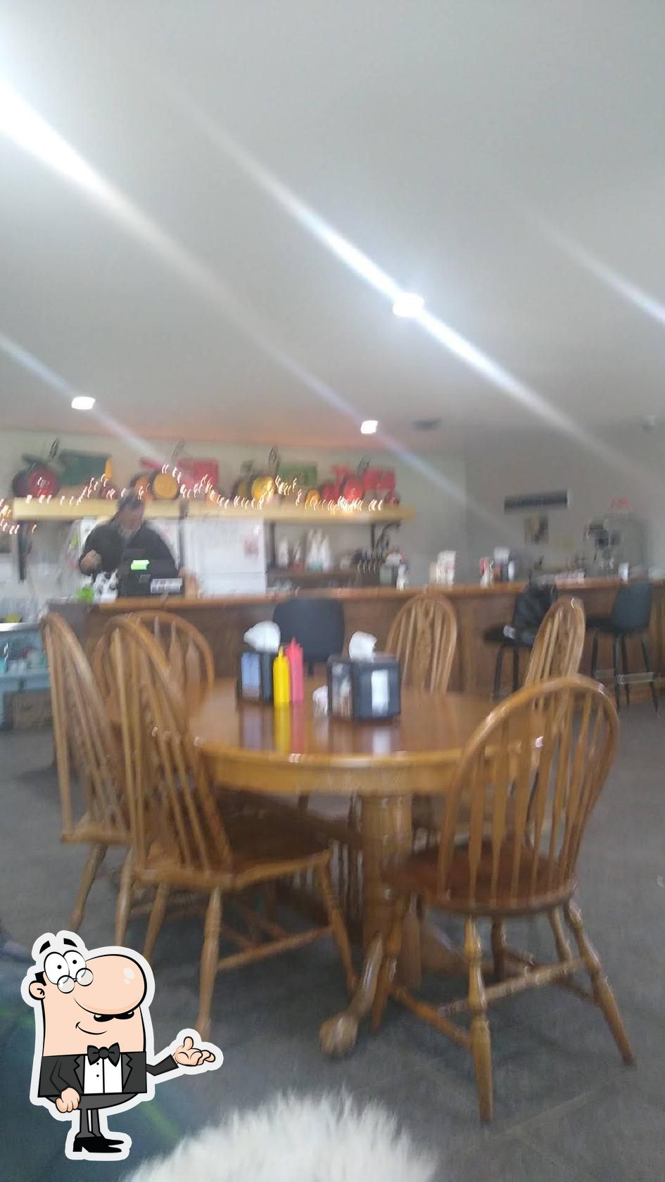The Barnyard Restaurant in Decatur City - Restaurant reviews