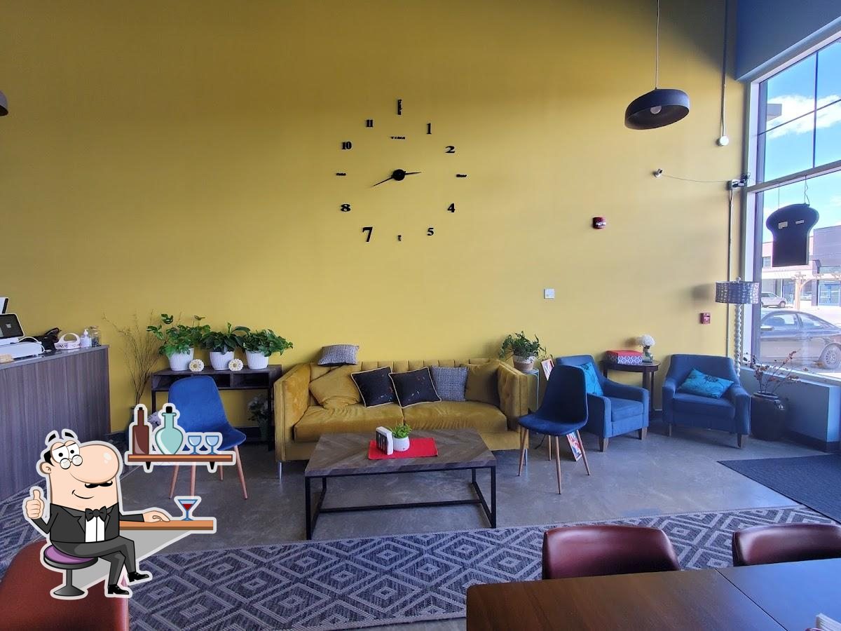 Chat house in Calgary - Restaurant menu and reviews