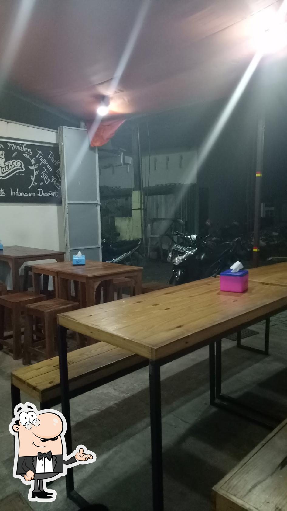 Mas Bro Beverages cafe, Semarang, Jl. Kusuma Wardani No.8 - Restaurant ...