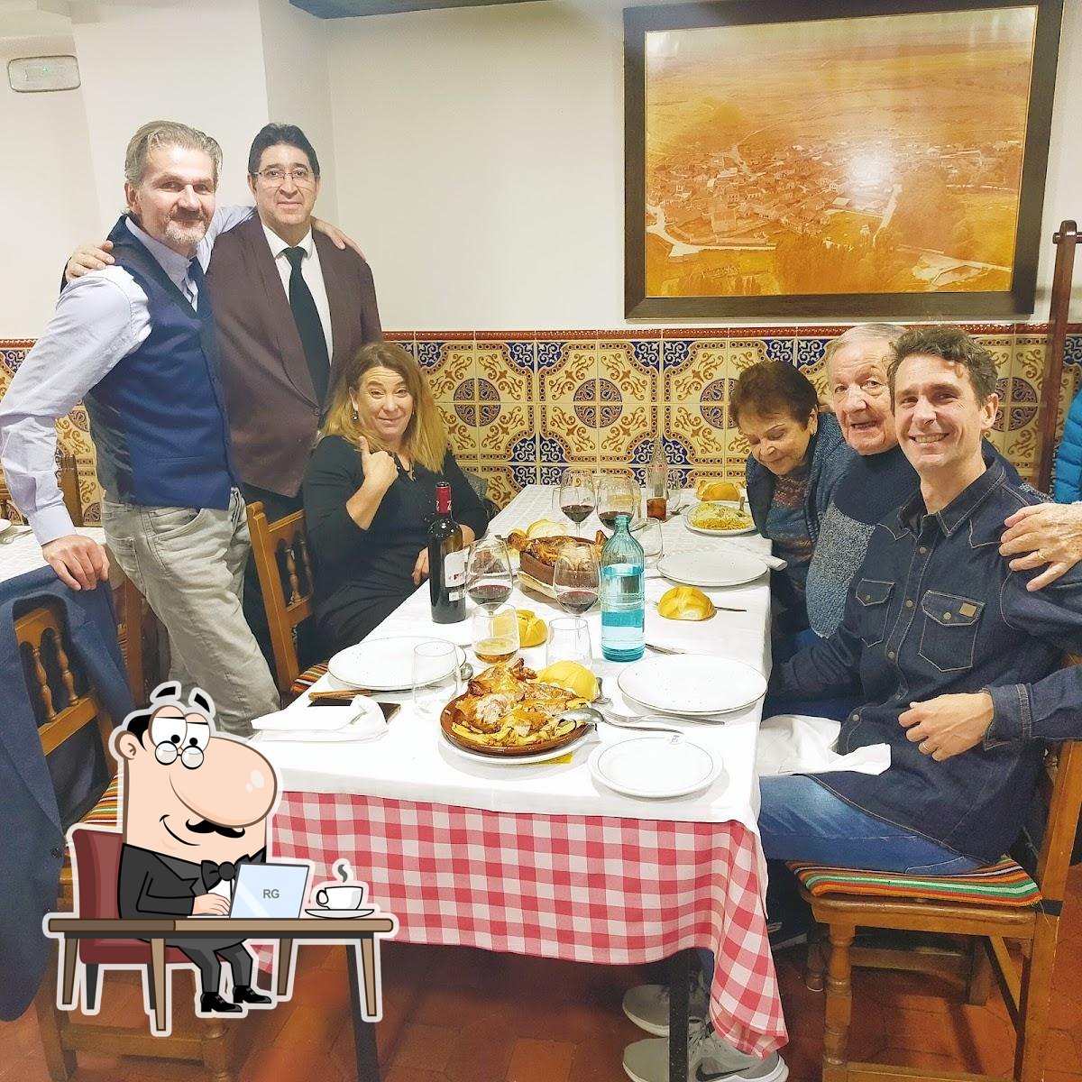 Mesón Restaurante El Segoviano, Madrid, Avenida Ciudad de Barcelona ...