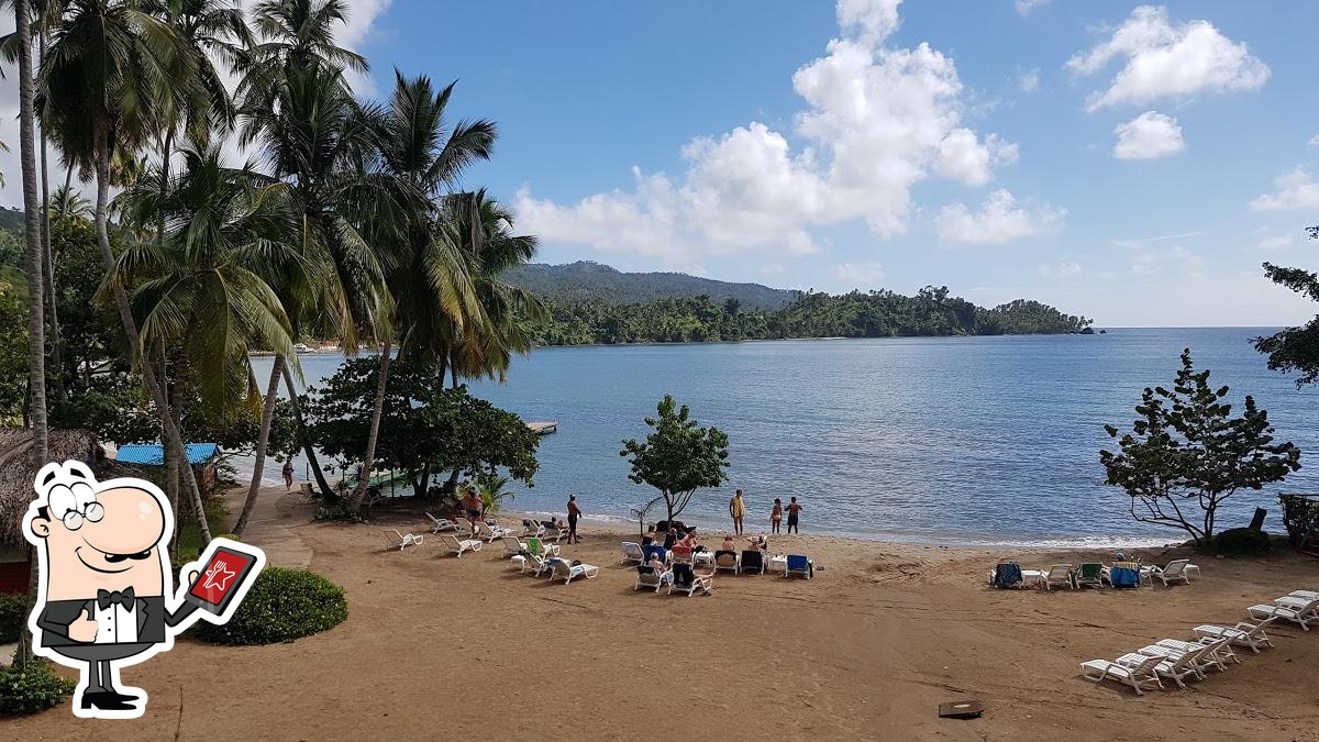 Cayenas del Mar Beach Club - Samaná, Samana, Restaurant Bar & Beach ...