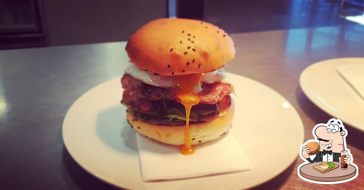 Triple Two Cafe in Somersby - Restaurant menu and reviews