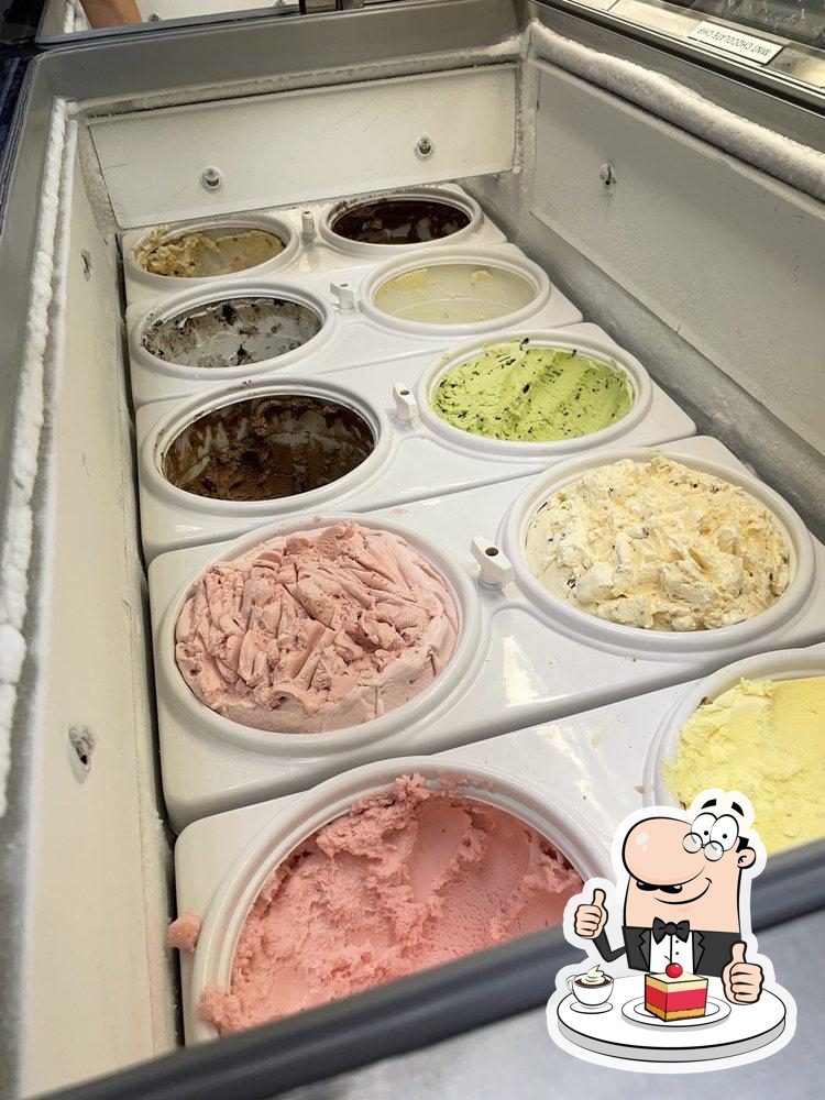 Charlie's Supreme Ice Cream in Logan - Restaurant menu and reviews