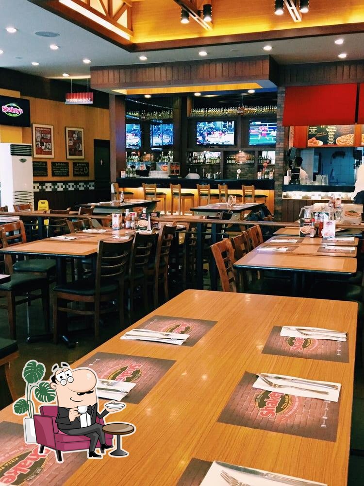 Shakey's Katipunan Ave, Quezon City - Restaurant menu, prices and reviews