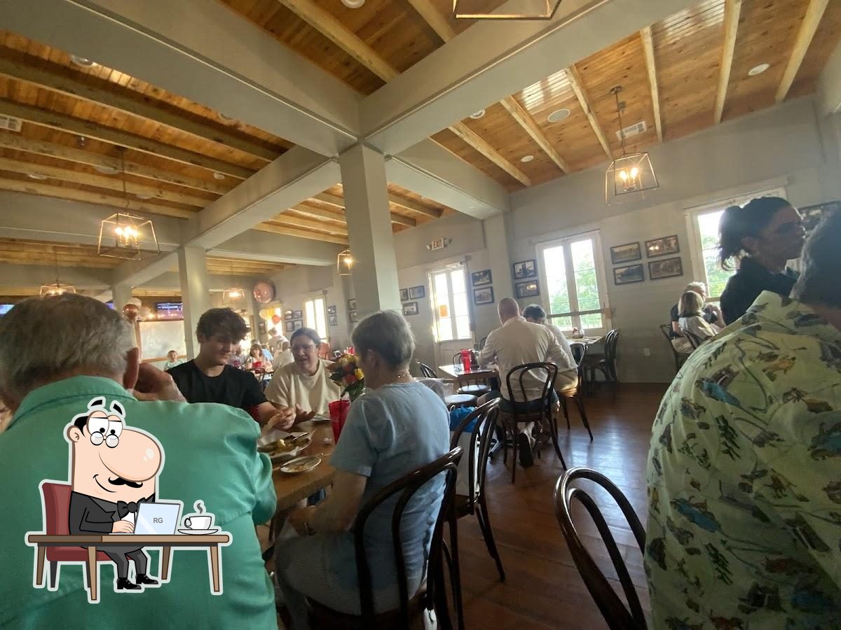Pat's Rest Awhile, Mandeville - Restaurant menu, prices and reviews
