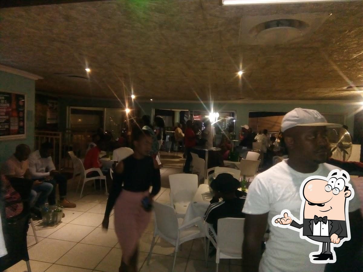 Momes Place pub & bar, Diepsloot - Restaurant reviews