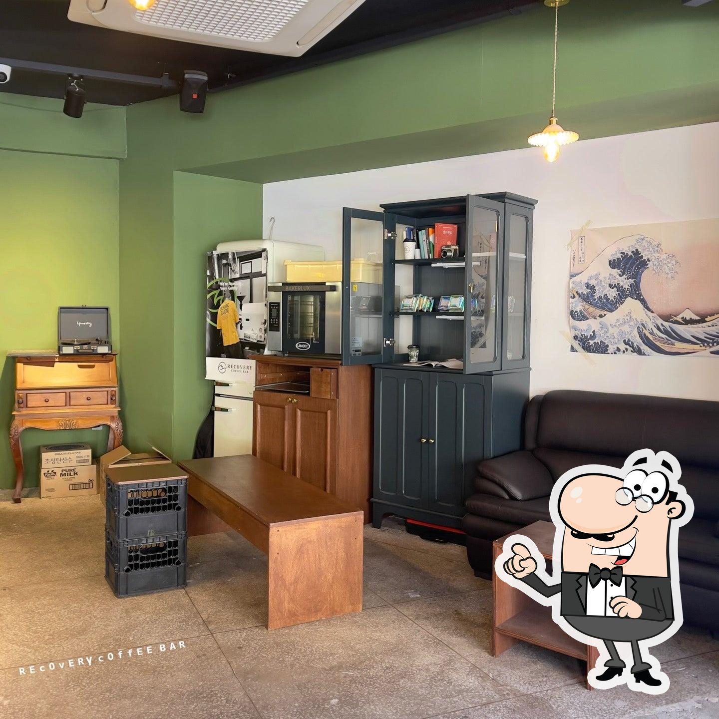 Recovery Coffee Bar, Seoul - Restaurant menu, prices and reviews