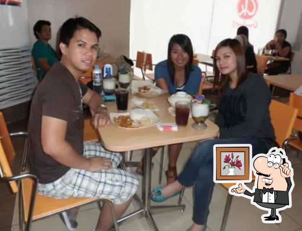 Roof Manila, Manila, Laon Laan - Restaurant menu, prices and reviews