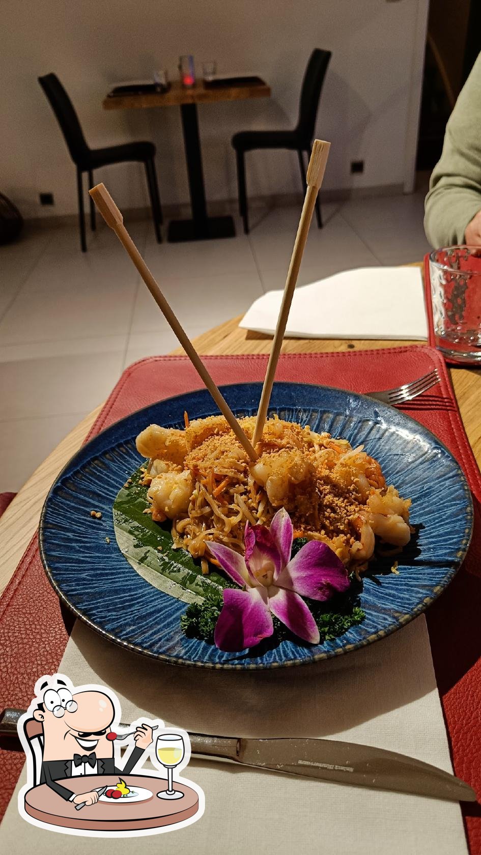 Mu daeng Thai Restaurant Emblem, Ranst - Restaurant menu and reviews