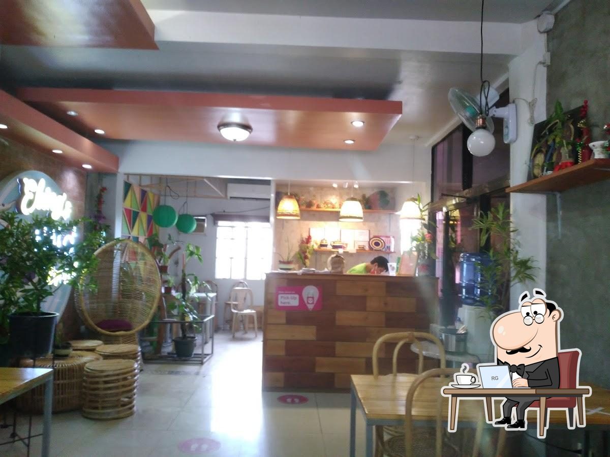 Ebing's Halo-Halo Espesyal Bulua desserts, Cagayan de Oro - Restaurant ...