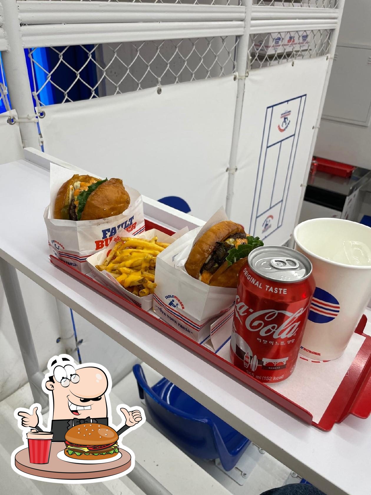 FAULT BURGER restaurant, Seoul, 71-1 Apgujeong-ro 46-gil - Restaurant reviews