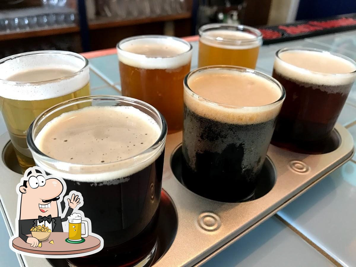 Pearl Beach Brew Pub in Tulsa - Restaurant menu and reviews