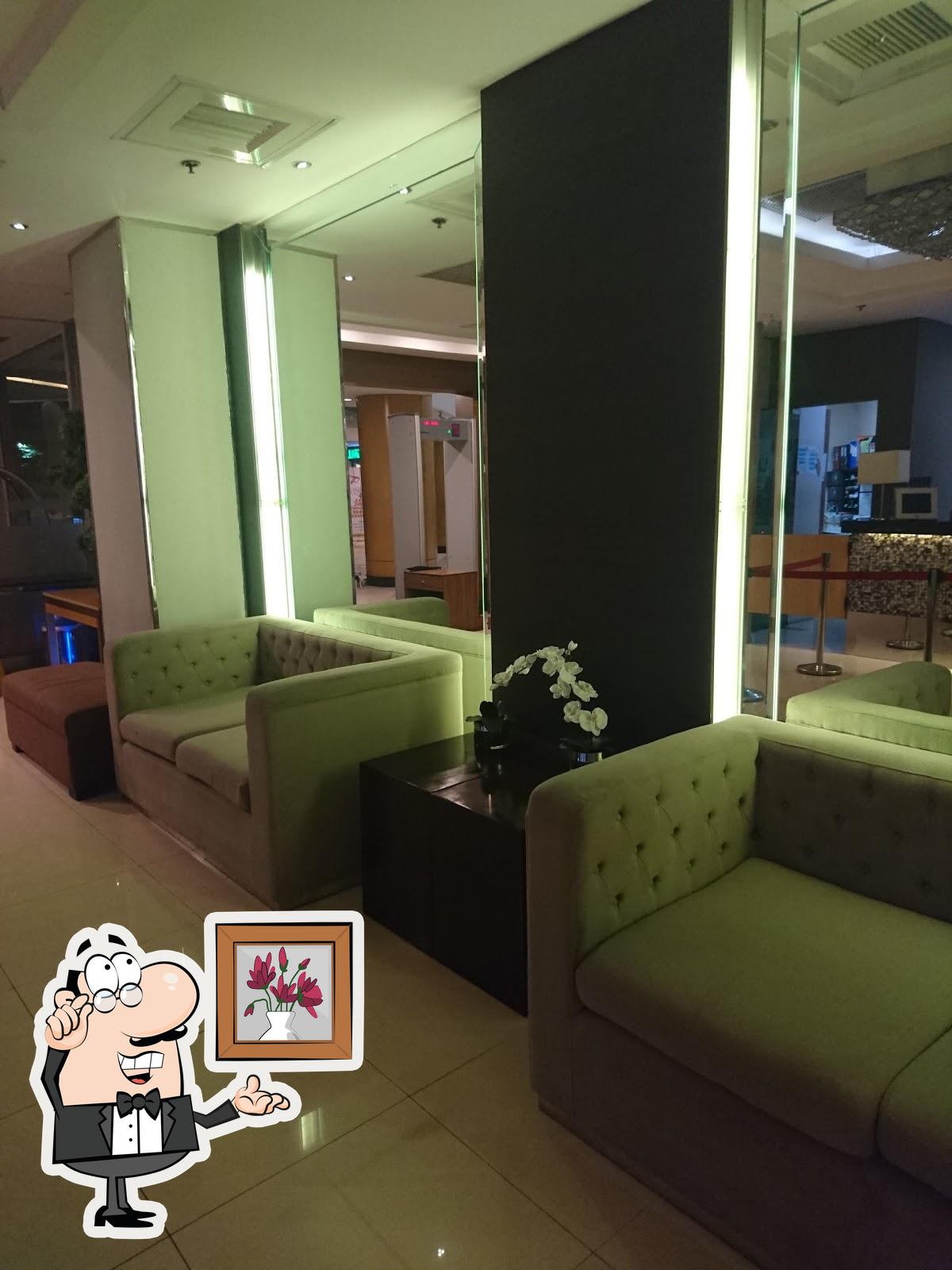 Sky High Bar, Pasig - Restaurant menu, prices and reviews