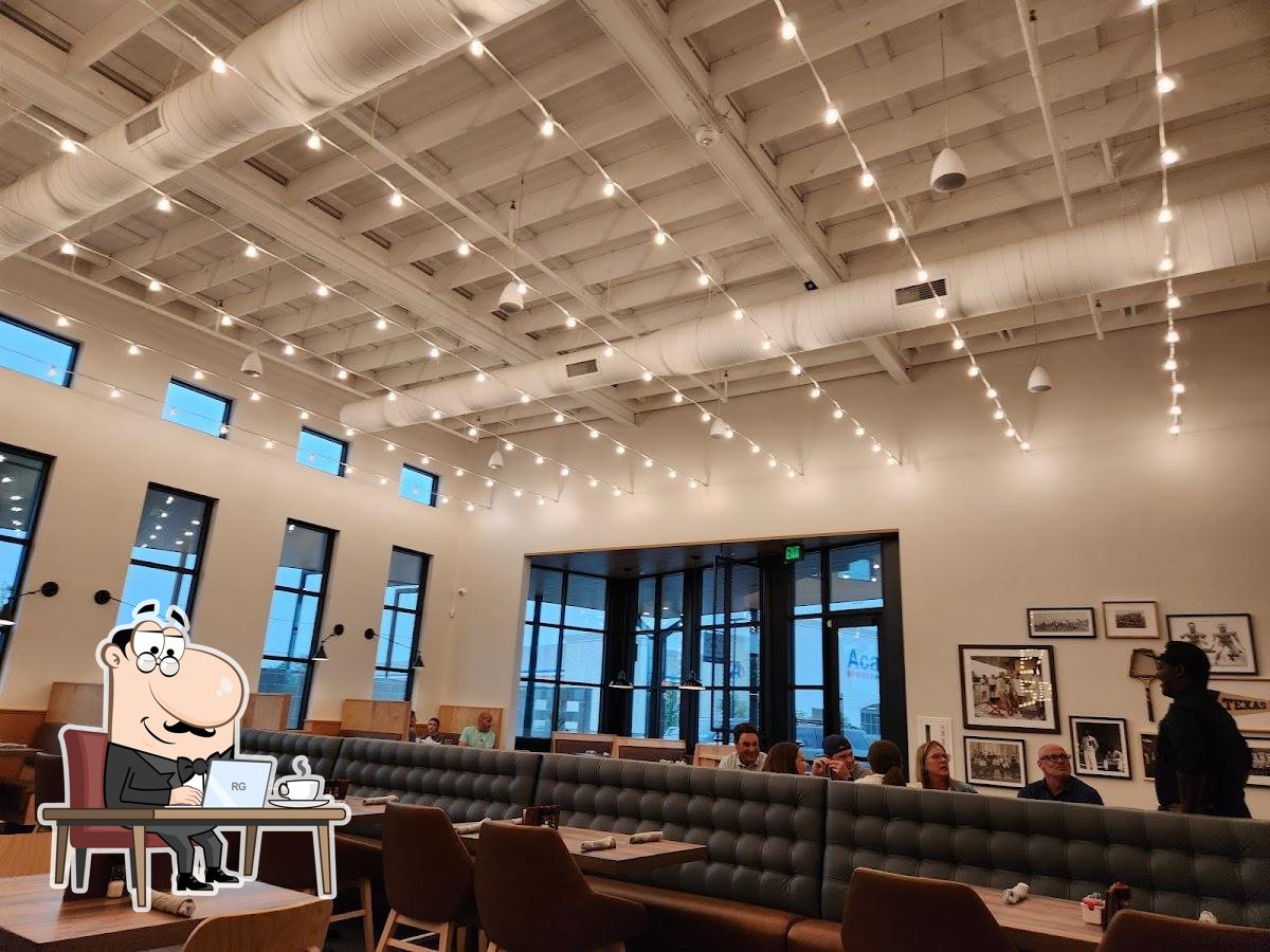 Varsity Grillhouse, College Station - Restaurant menu, prices and reviews