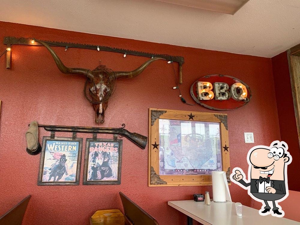 Alma Smokehouse BBQ Alma, 106 SW Interstate 45, Service Rd in Ennis ...