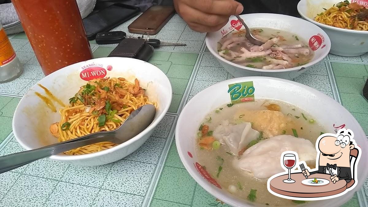 Mie Bakso Ceker Ateng restaurant, Bandung - Restaurant reviews