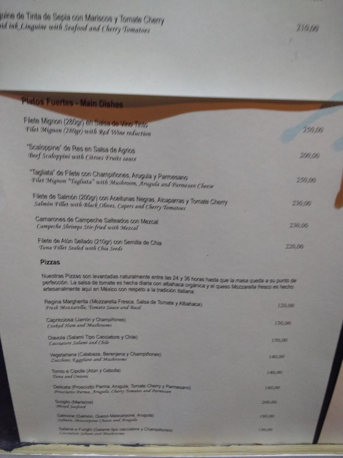 Menu at Trattoria del Centro restaurant, Playa del Carmen