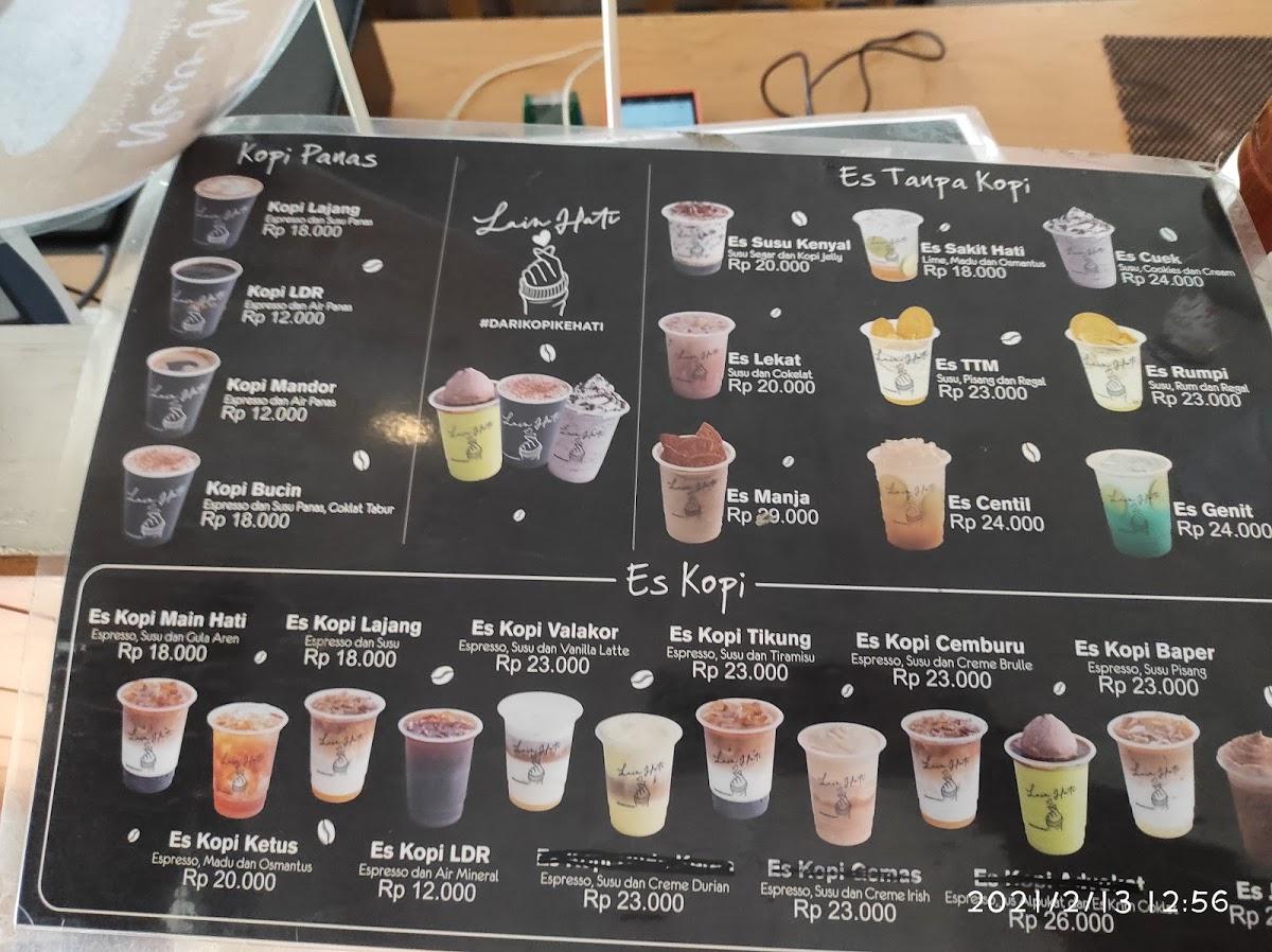 Carta de Kopi Lain Hati Pahlawan Revolusi, Yakarta Oriental