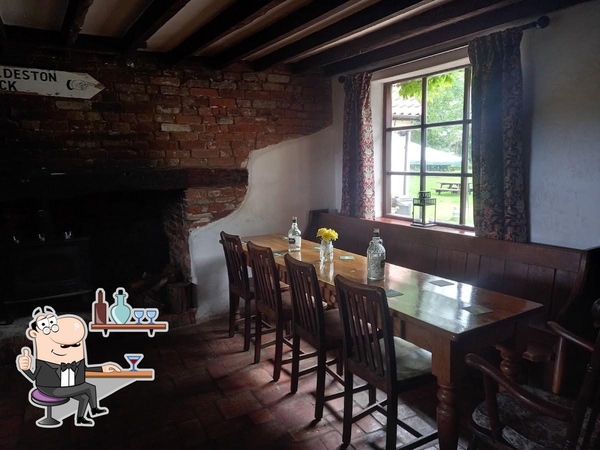 The Locks Inn Community Pub, Geldeston - Restaurant menu, prices and ...