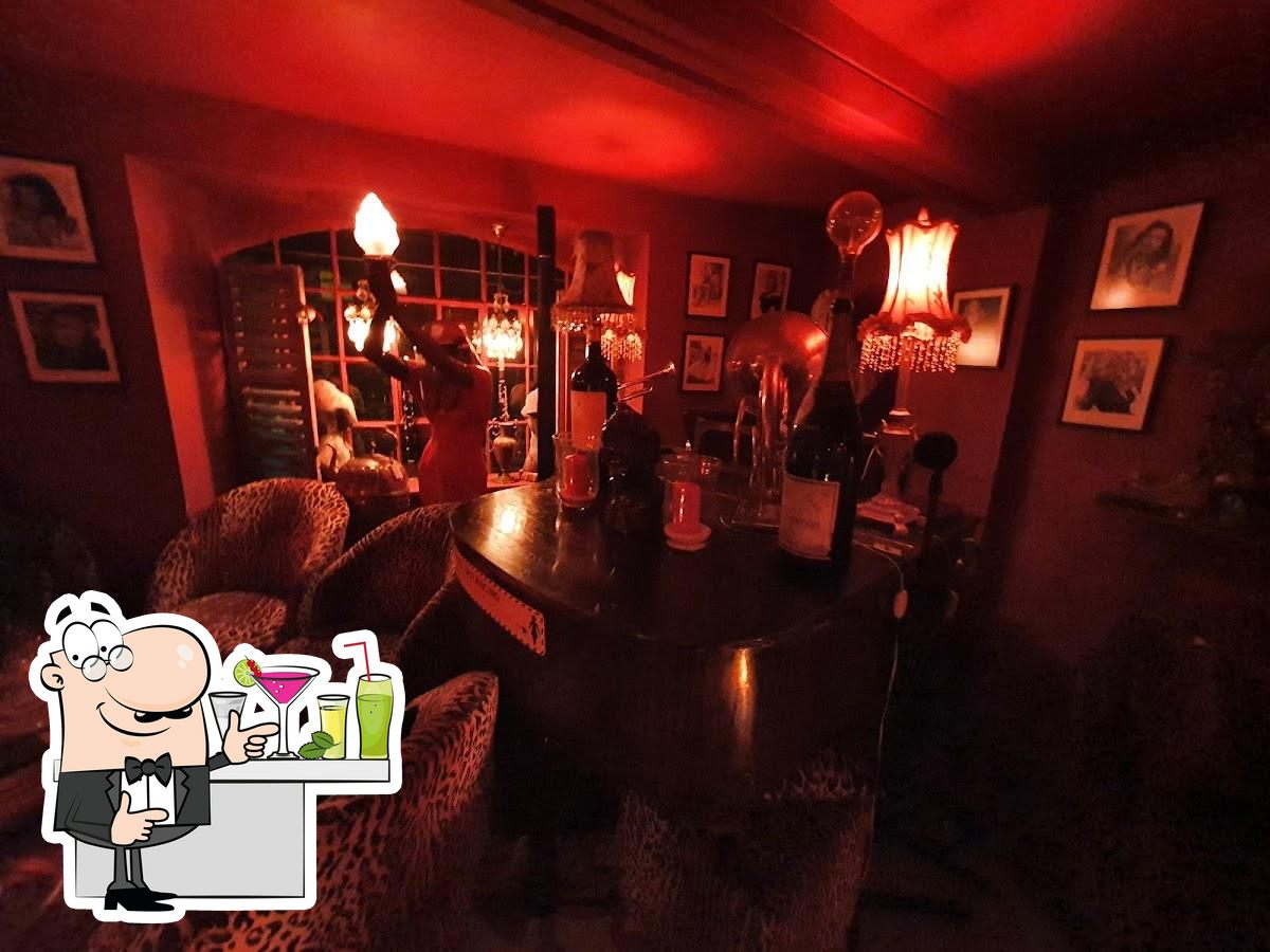 The Grapevine Champagne & Jazz Bar, 1 Conduit Hill in Rye - Restaurant ...