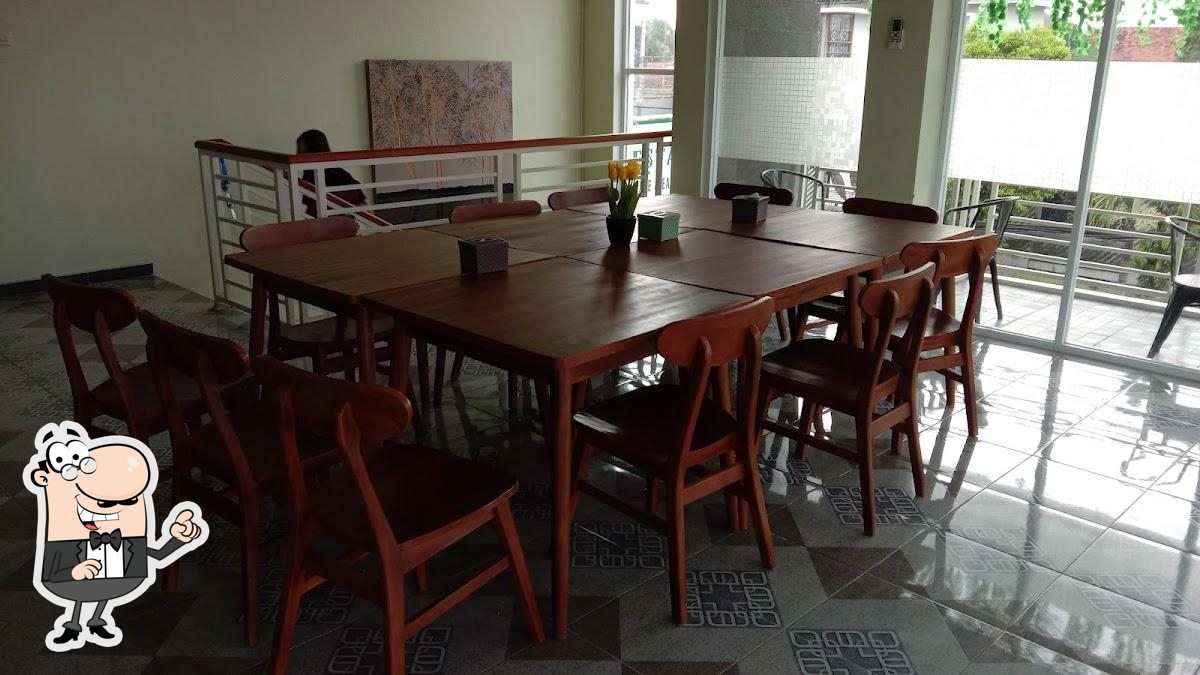 ESTAR Cafe & Eatery, Kediri - Restaurant reviews